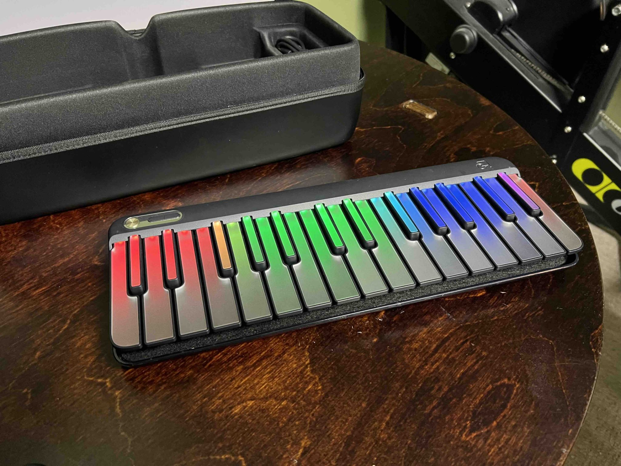 PopuPiano Smart Portable Piano Review - Handheld Gaming Community