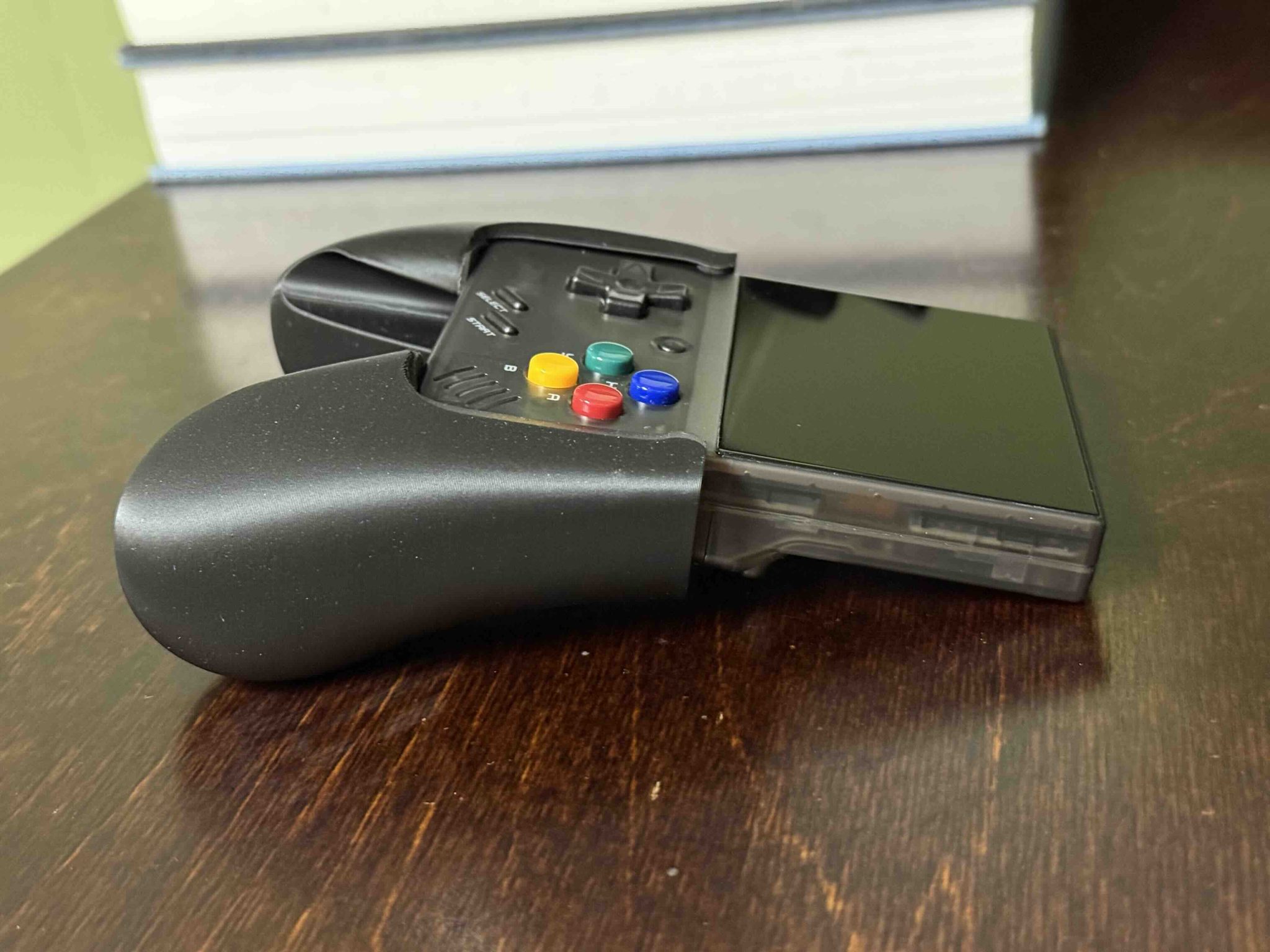 Pocket-Sized Powerhouse: My Hands-On Review of the Miyoo Mini Plus ...